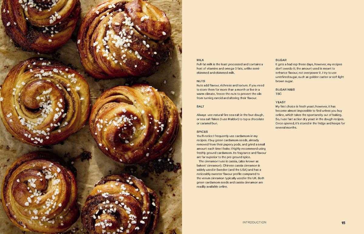 Buns: Sweet and Simple Bakes - Louise Hurst – Maison Cookware + Bakeware