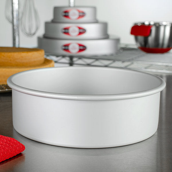 Round Cake Pan Solid 9x3 – Maison Cookware + Bakeware